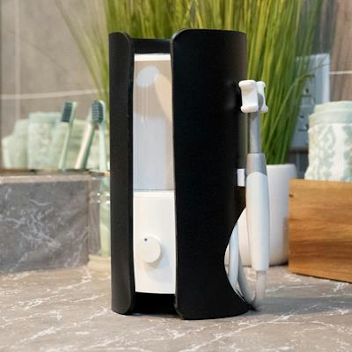 Instafloss unveils 10-second, multijet water flosser | DrBicuspid.com