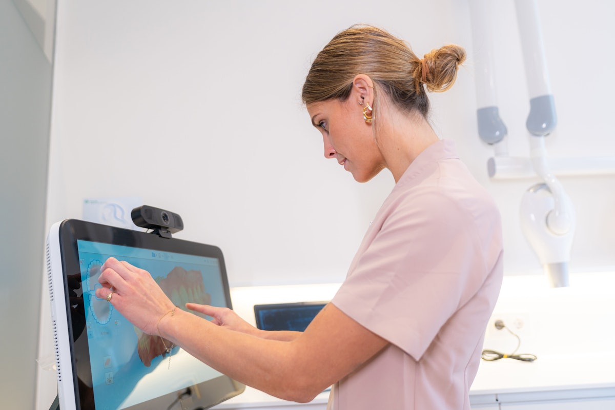 A multigenerational perspective on dentistry, innovation and AI ...